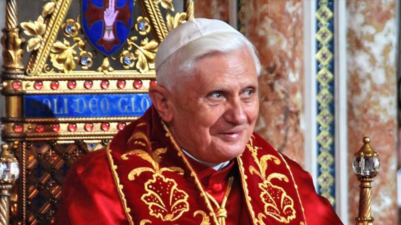 942: After Pope Benedict XVI died: Did he resign validly? with Dr. Ed ...